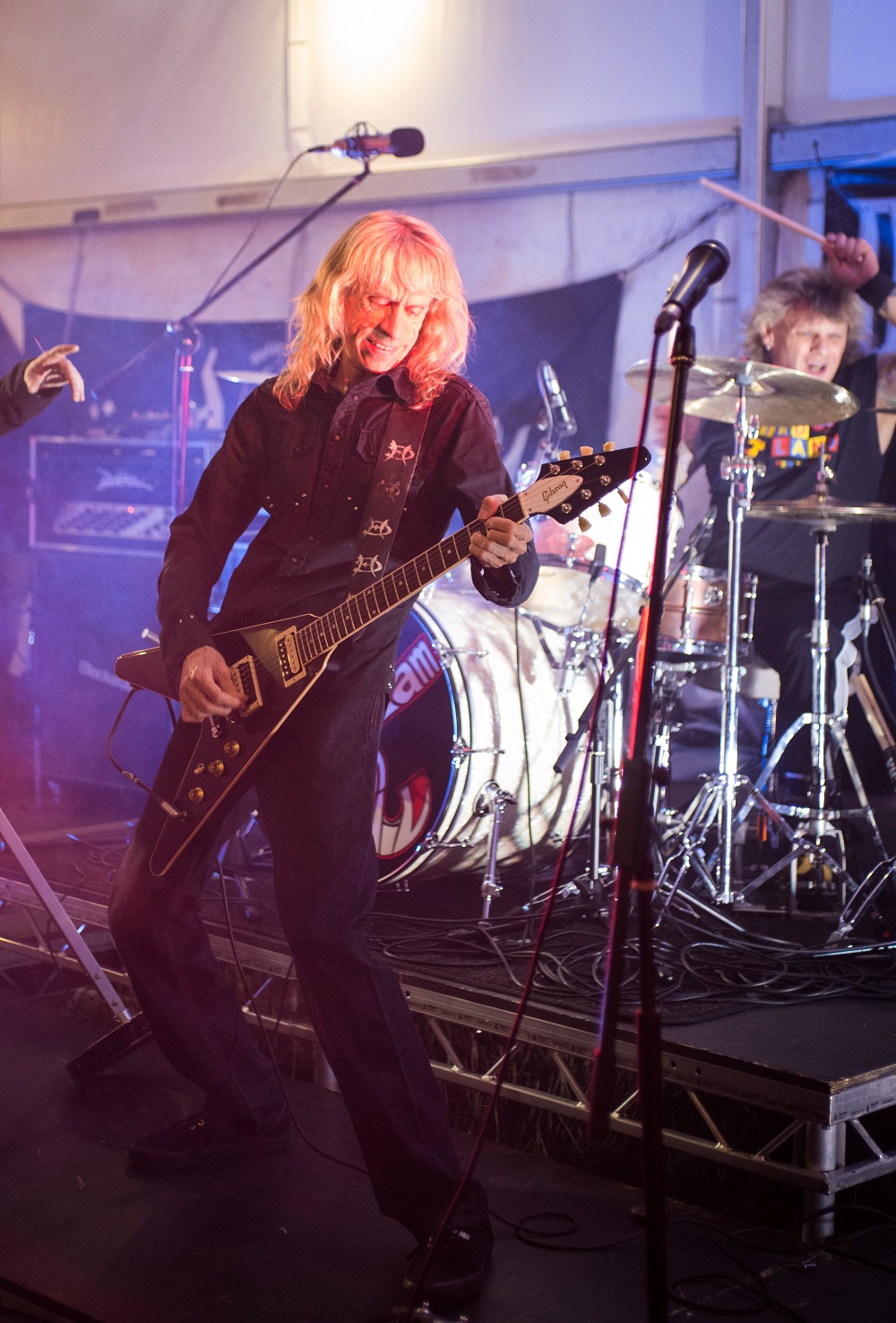 Interview: Brian Tatler of Diamond Head | Vikkie Richmond is The Queen ...